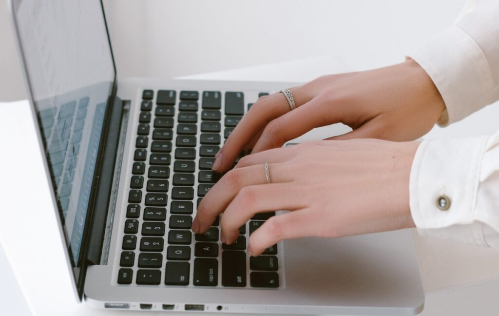 Comment écrire Slash clavier